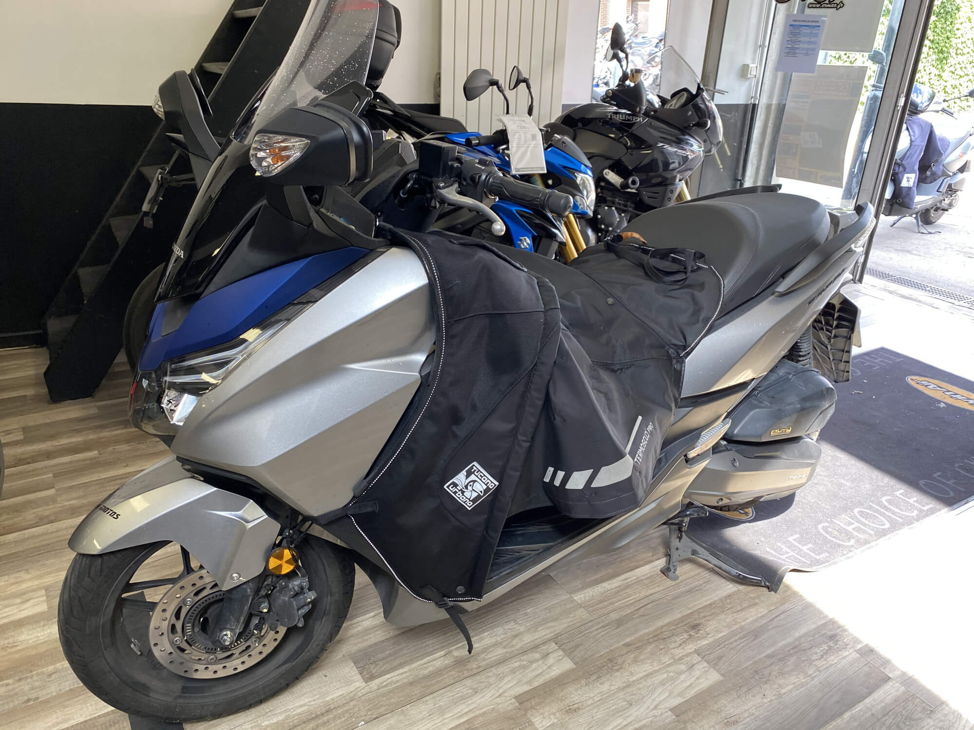 Vendu ! Honda Forza 125 - 3200€ : à découvrir chez Chambourcy Motos 78