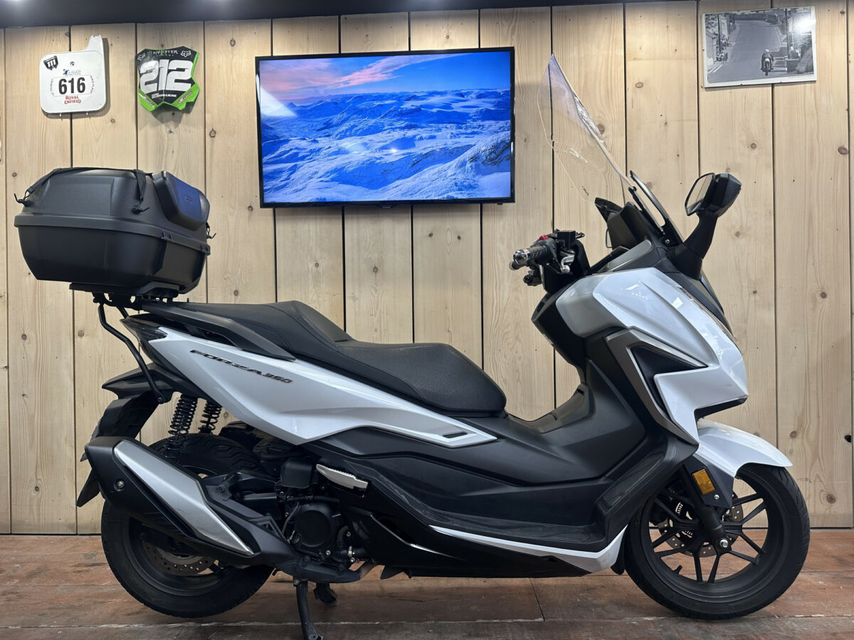 Vendu ! Honda NSS Forza 350 - 5390€ : à découvrir chez Chambourcy Motos 78